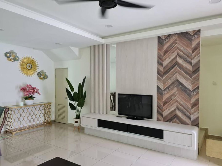 D'has Homestay, Tmn Seri Impian, Kluang, Johor - Kluang