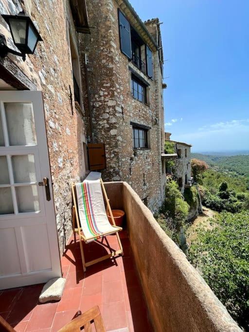 Cosy And Comfy Studio With Sea View - Vence