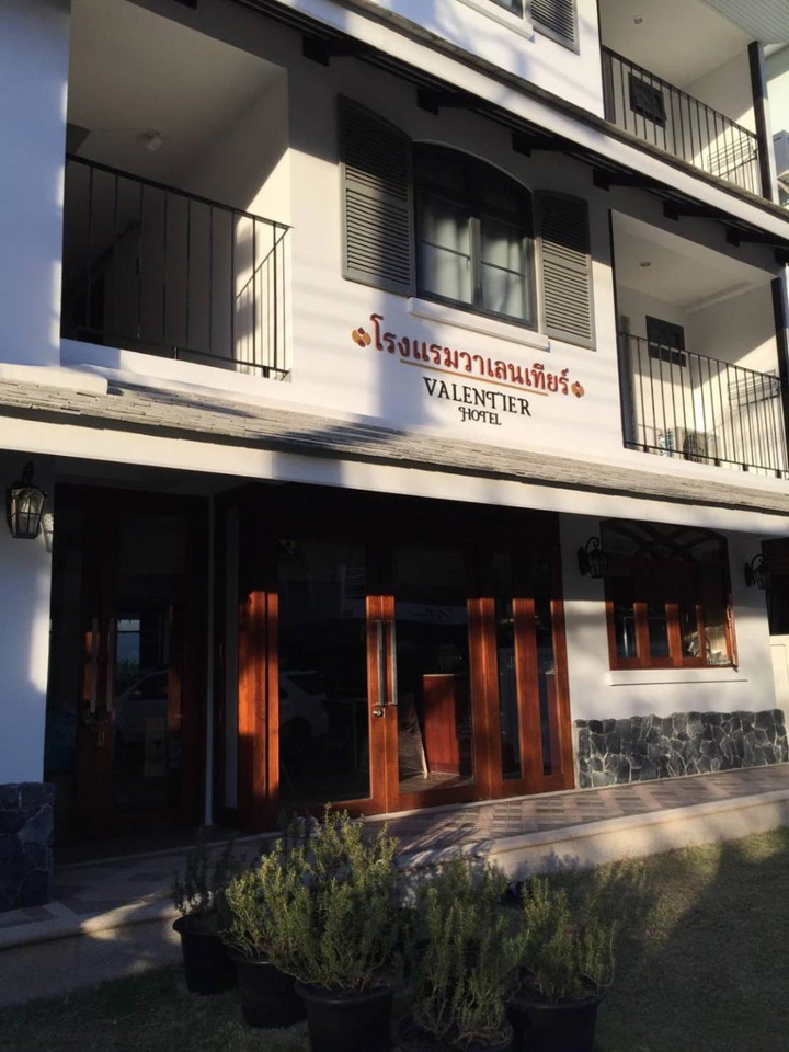 Valentier Cafe And Hotel - Chiang Mai