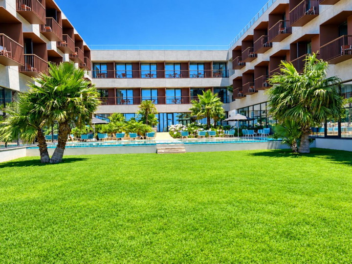 Sines Sea View Business & Leisure Hotel - Porto Covo