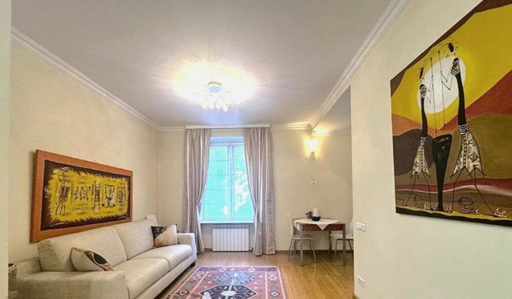 Central Elegant Apartment - Moldawien