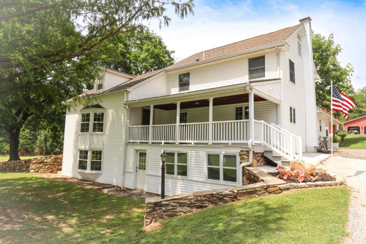 30-acre Family Farmhouse-creek Fire Pit & Theater Near Codorus - Hanover, PA