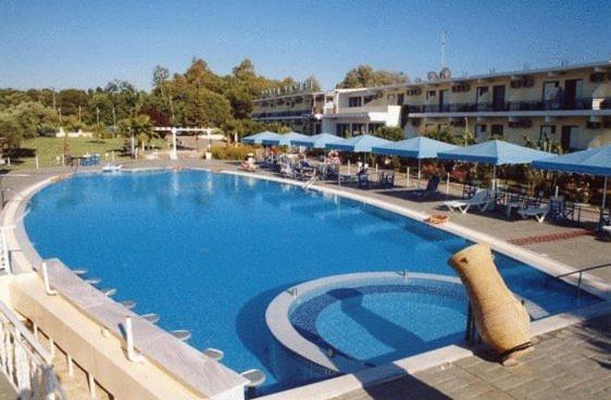 Lintzi Hotel - Греция