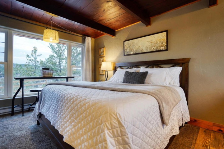 Columbine Cabin At Highland Meadows - Black Hills Retreat - Hot Springs, SD