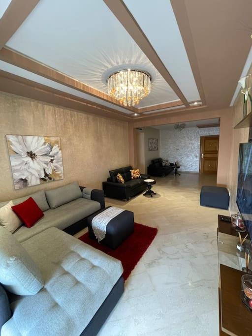 Big Luxury Apartment Near Airport - Bouskoura