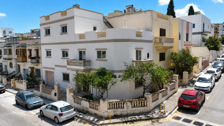 Corner Townhouse 1km From University - 몰타