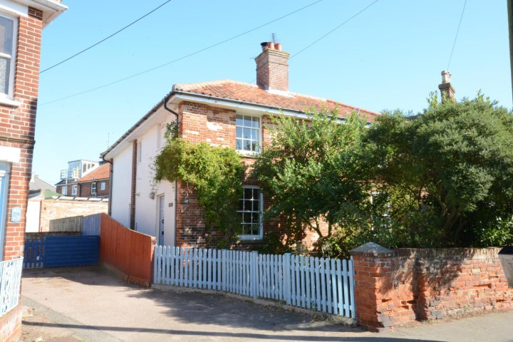 Pebble Beach Cottage, Aldeburgh - Aldeburgh