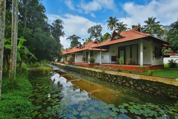 Palmgrove Lake Resort Alleppey - Alappuzha
