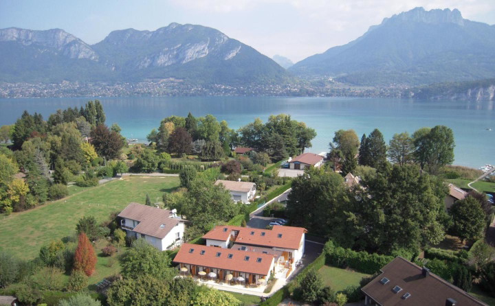 L'aurore Du Lac - Menthon-Saint-Bernard