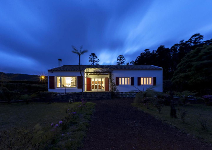 Lake View House - Sete Cidades