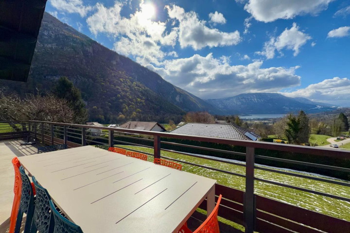 Comfortable Chalet - View Of Lake Aiguebelette - Aix-les-Bains