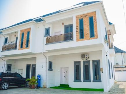 Lekki 3 Bedrooms Furnished Home Ensuite Stylish & Comfortable - Nigeria