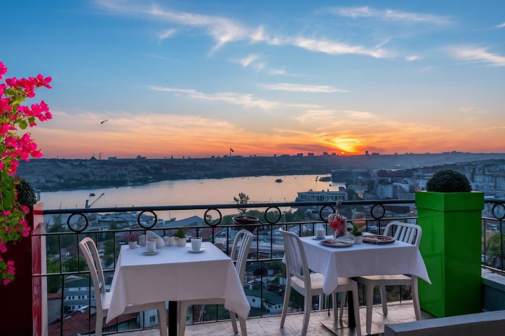 Big Urban Stay Taksim &With Sea Vıew - Beyoğlu