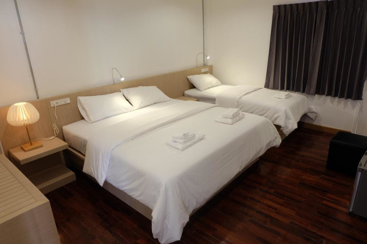 F Plus F Hostel - Chiang Mai