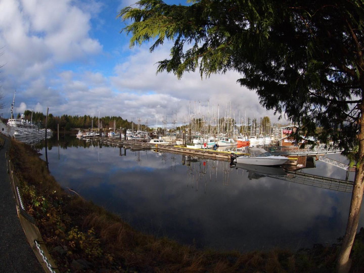 West Coast Motel On The Harbour - Ucluelet