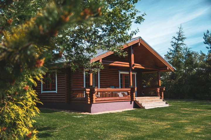 Strathisla - Luxury Two Bedroom Log Cabin With Private Hot Tub & Sauna - United Kingdom