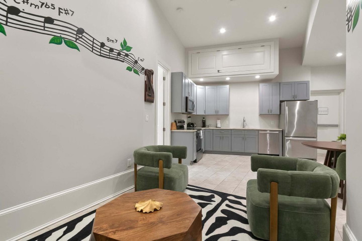 Luxury Art Suite In Nola Cbd - Louisiana