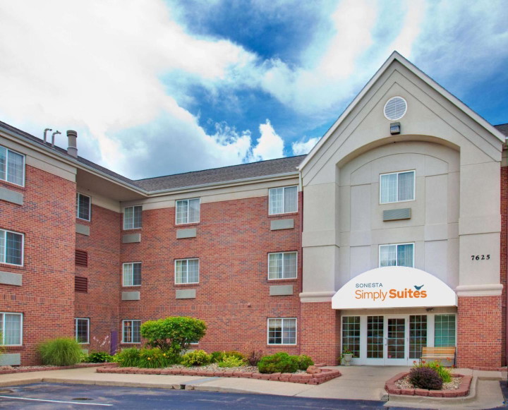 Sonesta Simply Suites Des Moines - West Des Moines, IA