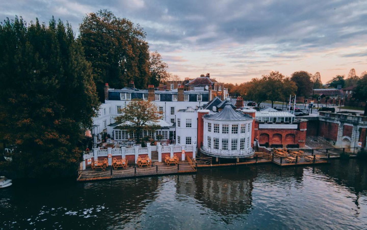 The Mitre, Hampton Court - Hounslow