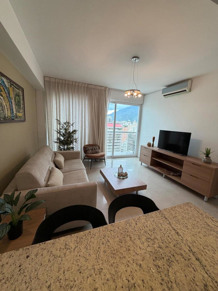 Lujoso Apartamento En Caracas - Caracas