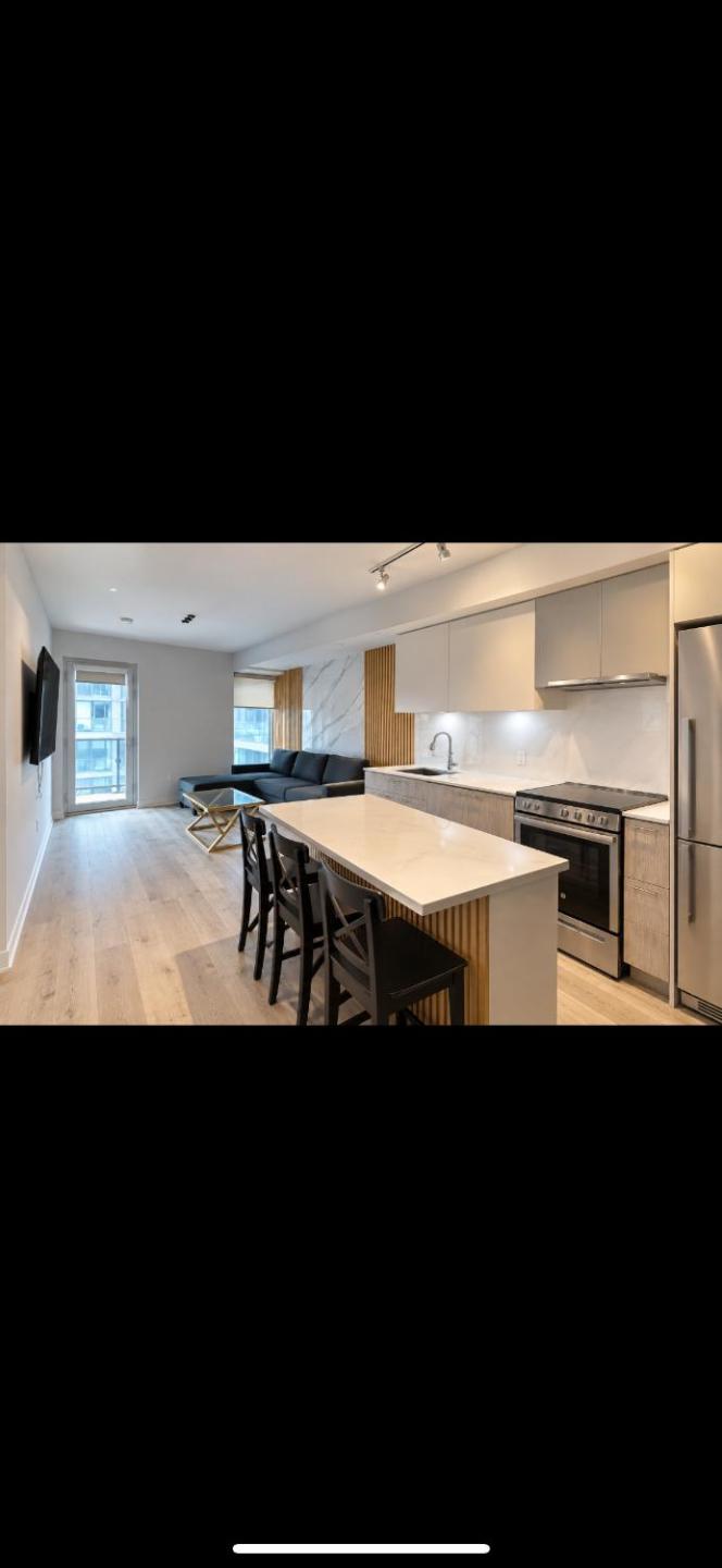 Sleeps 6 Condo 2bdrm 2kids W 4 Adults - Toronto