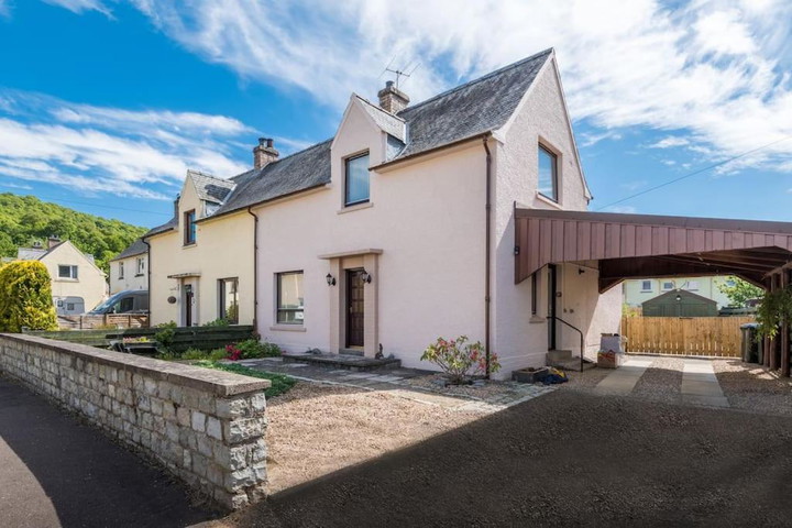 No27 Willowbank - Dunkeld, UK