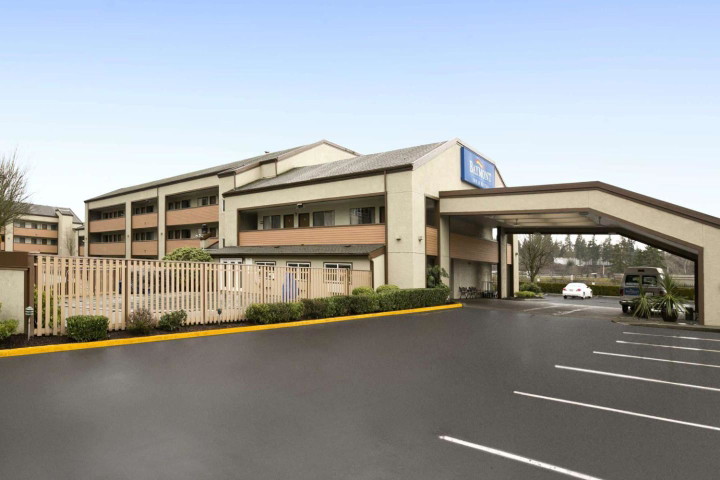 Baymont By Wyndham Seattle/kirkland Wa - Kirkland, WA
