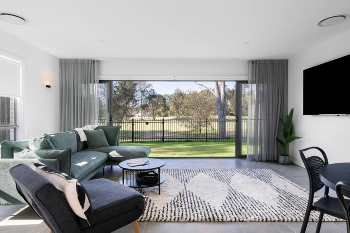 Eve House 2 Thurgoona - Albury