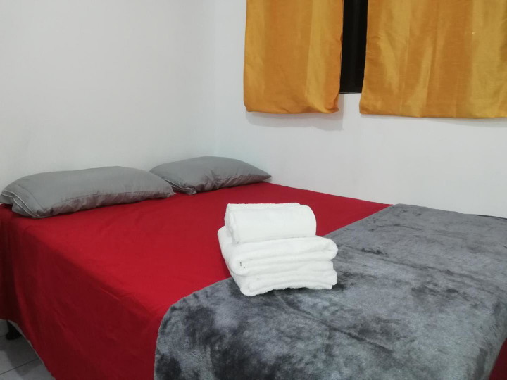 Pinares De Santa Monica 6hb - San Salvador