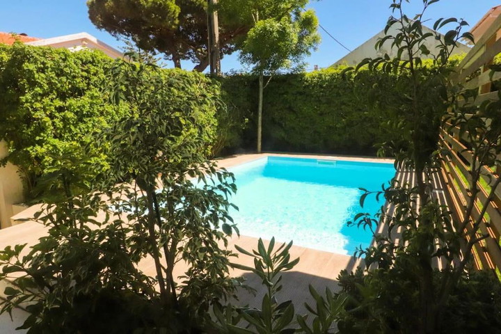 Cascais Getaway With A Shared Pool - Cascais