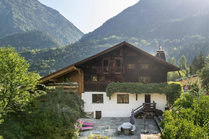 Charming Farmhouse For 10 People - Alpes