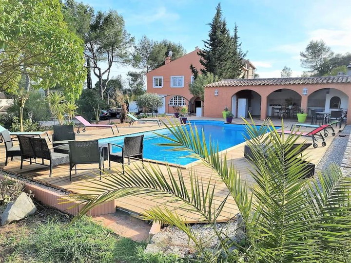 Villa Avec Piscine - 4 Chambres - Parking - Calme - Provence-Alpes-Côte d'Azur