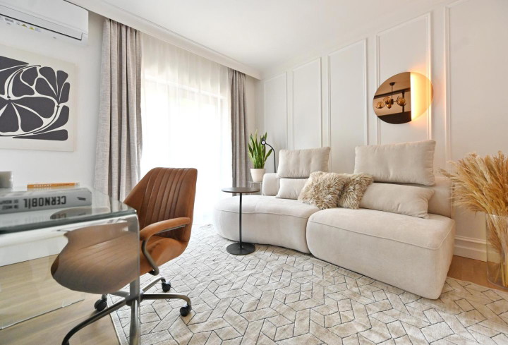 Signature Urban Studio With Garden & Private Garage - Târgu Mureș
