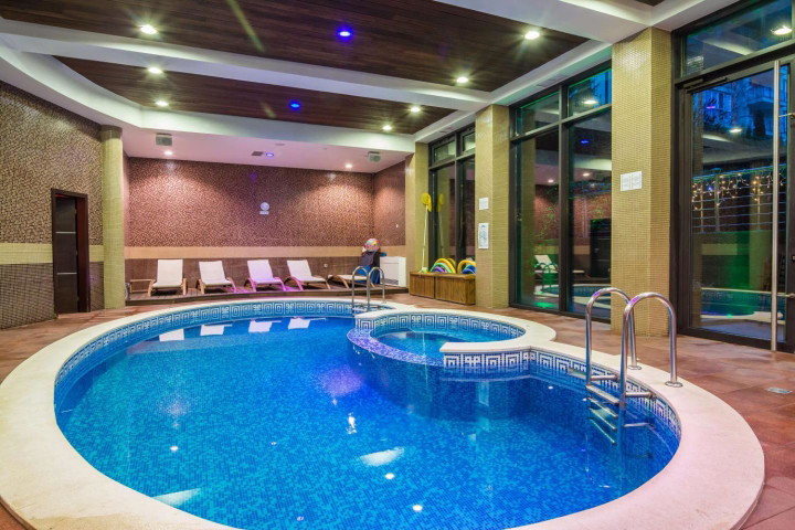 Best Western Plus Olives City Hotel - Free Pool & Parking - Sofia