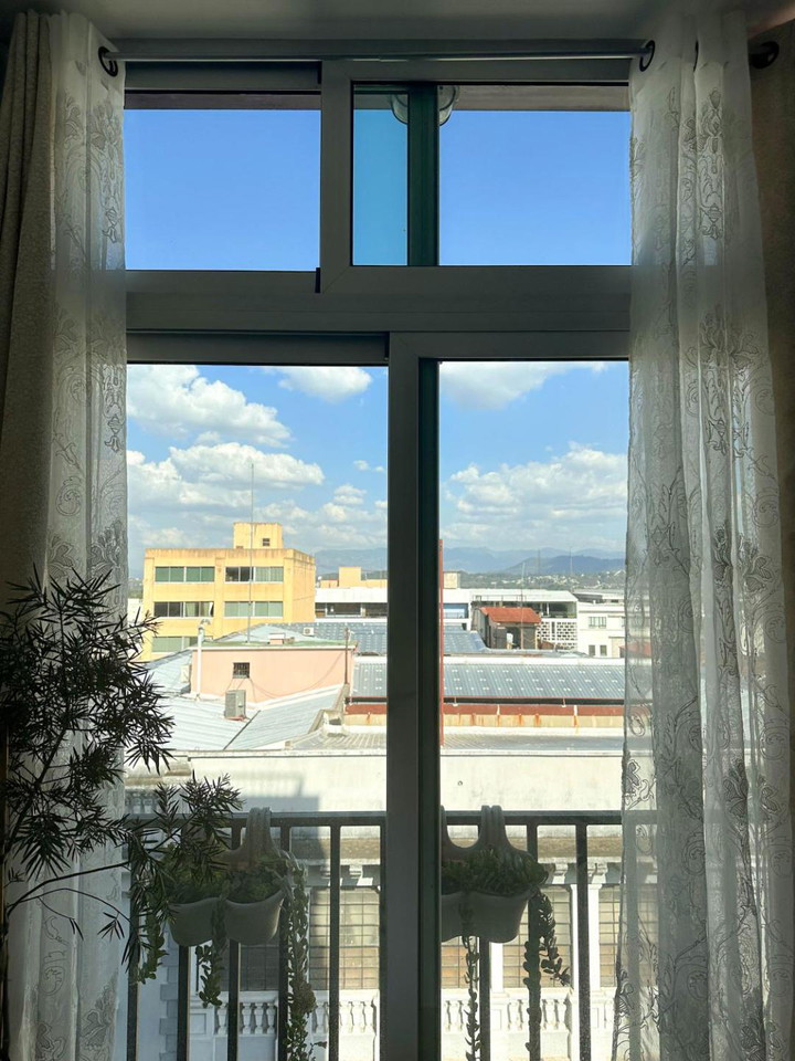 Entre Rosas Y Flores - Apartamento En El Edificio Centro Vivo - Ciudad de Guatemala