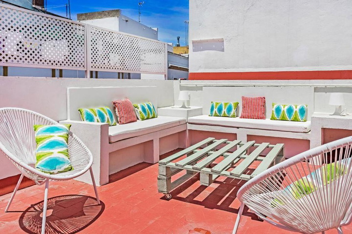 Fam Sevillian Townhouse - Seville