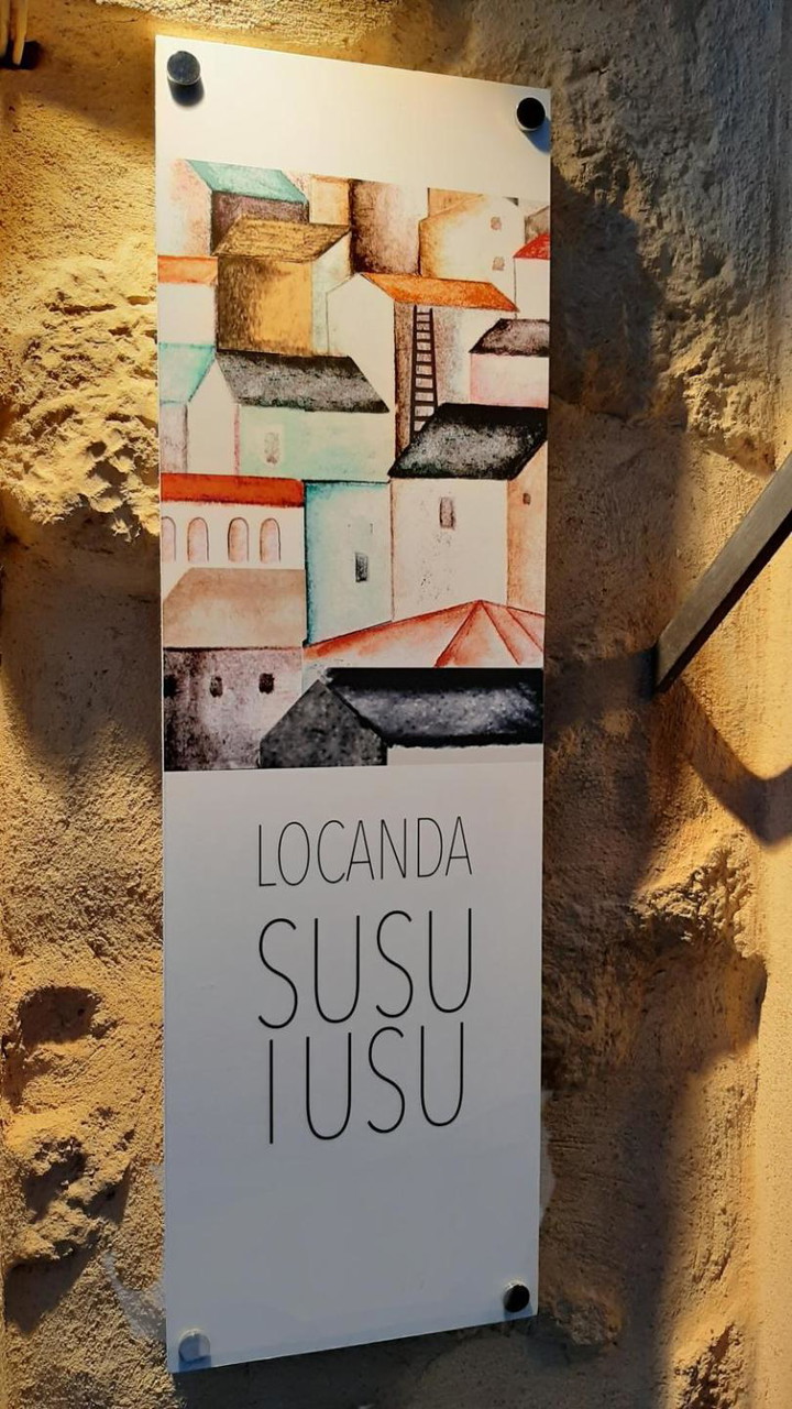 "Locanda Susuiusu" Keyless Entry - Enna
