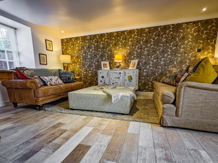 Beautiful Listed Flat With Private Garden, Birnam - Dunkeld, UK