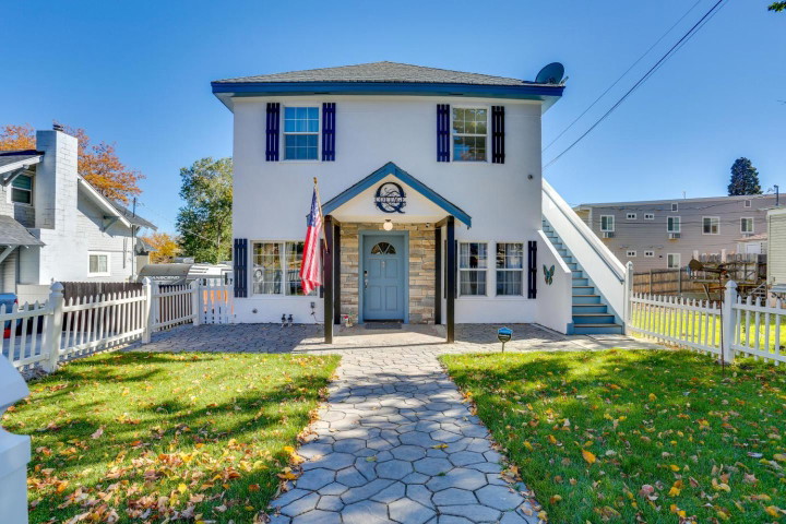 Pet-friendly Susanville Home W/ Pickleball Court - Susanville, CA