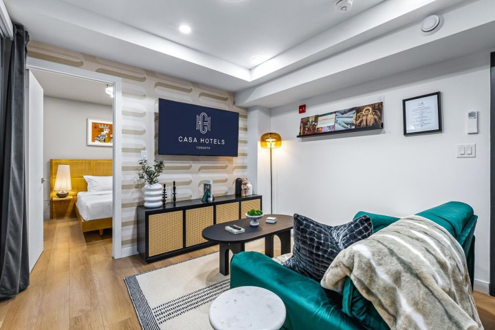 The Mccaul By Casa Hotels Near Ago Basement Suite - Mississauga