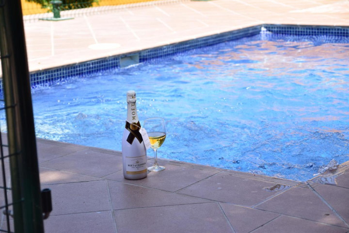 Casa Capellania-chalet Con Piscina Junto A Madrid - España