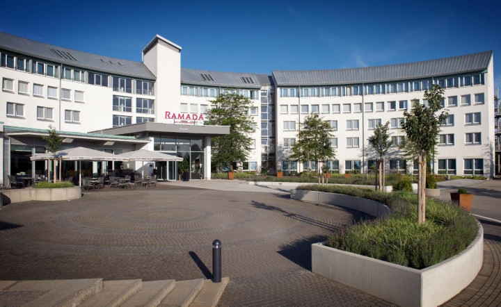 Ramada By Wyndham Dresden - Freital