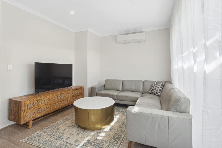 Tranquil Tree Views 2 Bedroom 2 Bathroom Apartment - Ascot