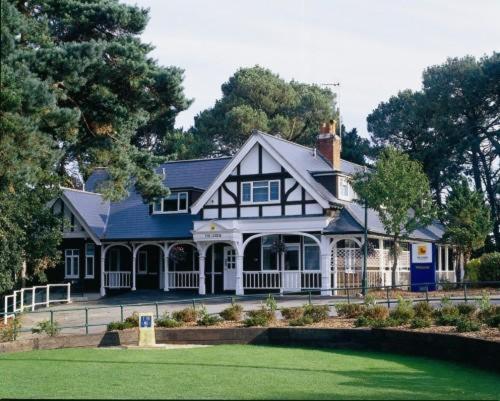The Lodge At Meyrick Park - Bournemouth