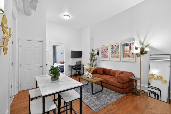 Large 1 Br In Center City With Double Queen Beds And King Sleeper Sofa) - Ardmore, PA