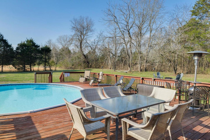 Spacious Lebanon Home W/ Pool: 6 Mi To Downtown! - Lebanon, TN
