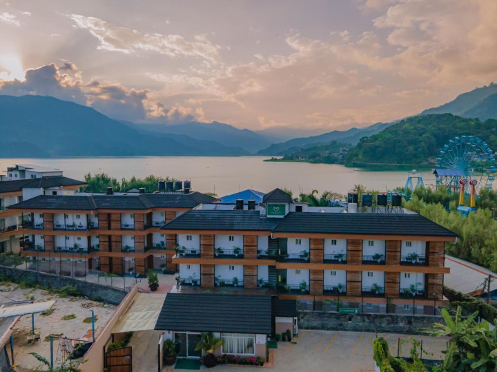 Majestic Lake Front Hotel & Suites - Pokhara