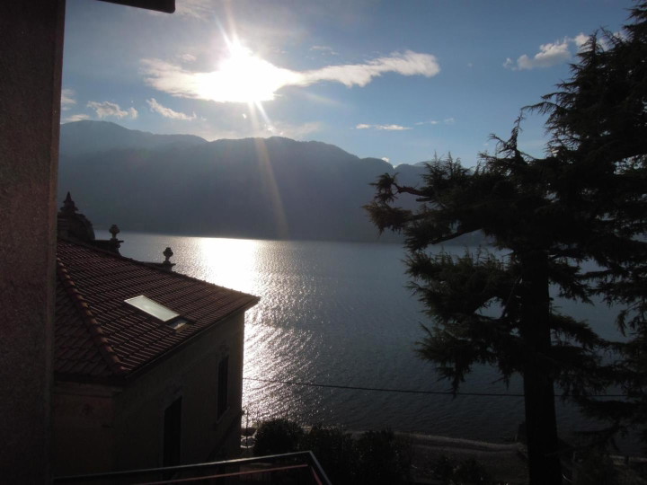 Una Finestra Sul Lago - Lierna
