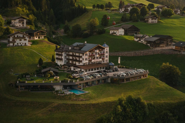 Rainell Dolomites Retreat - Val Gardena