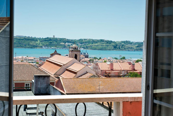 Ambassador River View Suites - Costa da Caparica